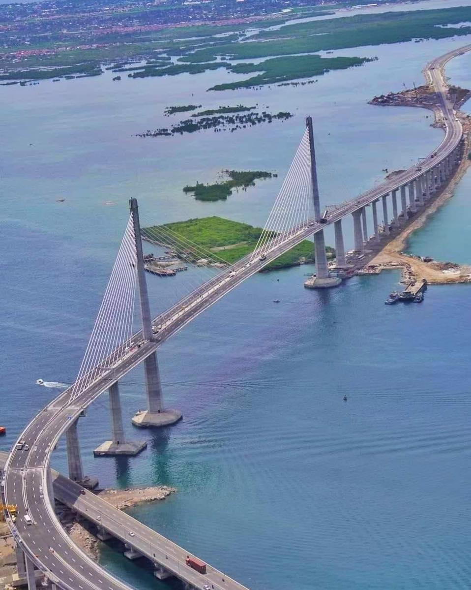 The longest and the tallest bridge in the Philippines: CCLEX opens ...