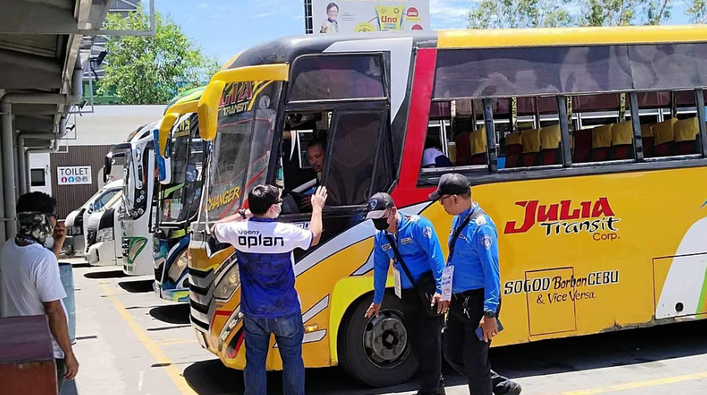 LTO 7, nag-deploy ng mga tauhan sa terminal at pantalan para sa Oplan ...